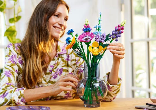 Adult LEGO Shop - Smyths Toys