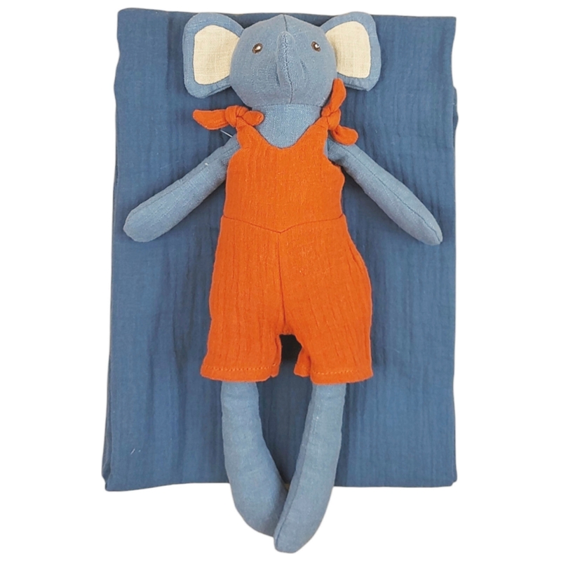 LITTLE Set Dolly Toy met Stoffen Olifantje en Mousseline Deken | Smyths ...