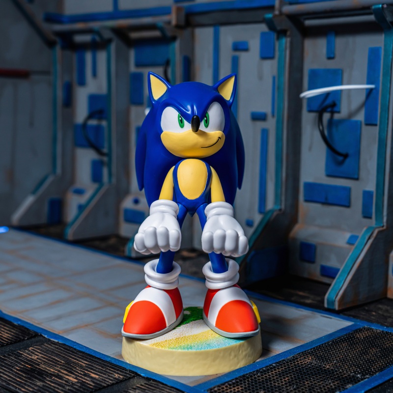 Modern Sonic Cable Guy - Phone and Controller Holder | Smyths Toys UK