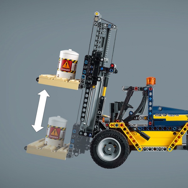 LEGO 42079 Technic Heavy Duty Forklift - LEGO Technic UK