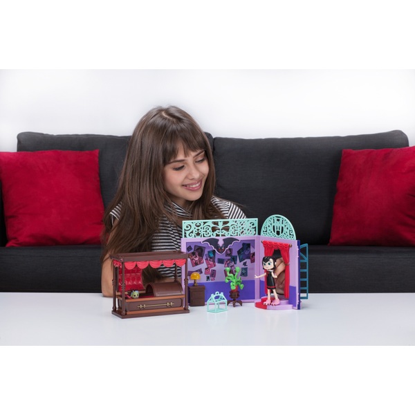 Hotel Transylvania Ghostly Goodnight Mavis' Room Playset - Other ...