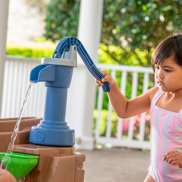 Step2 Pump & Splash Discovery Water Pond | Smyths Toys UK