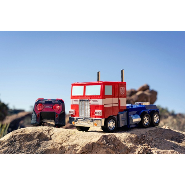 Transformers Remote Control Optimus Prime Converting Robot | Smyths Toys UK