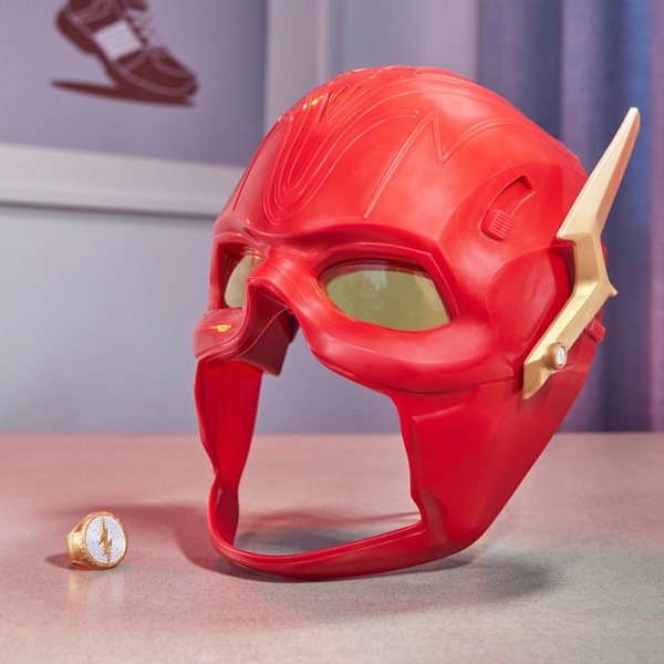 DC Comics: The Flash Iconic Mask with Visor and Ring Hero Set | Smyths ...