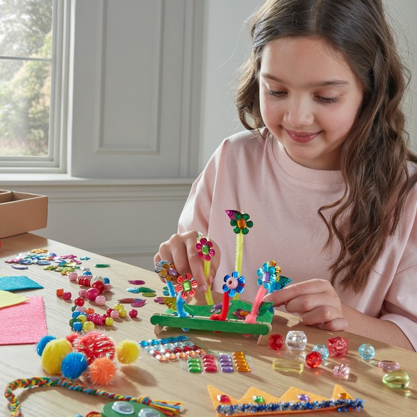 Deluxe Craft Box with 1000+ Pieces | Smyths Toys UK