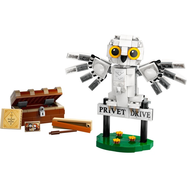 LEGO Harry Potter 76425 Hedwig at 4 Privet Drive Toy Owl Set | Smyths ...