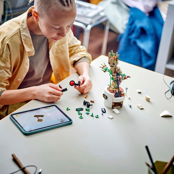 LEGO Marvel 76297 Guardians of the Galaxy Dancing Groot Set | Smyths ...