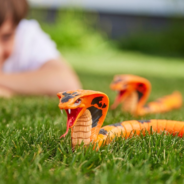 Robo Alive by ZURU Robotic King Cobra | Smyths Toys UK