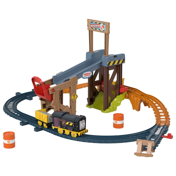 Thomas & Friends Diesel's Lift and Load Construction Set | Smyths Toys UK