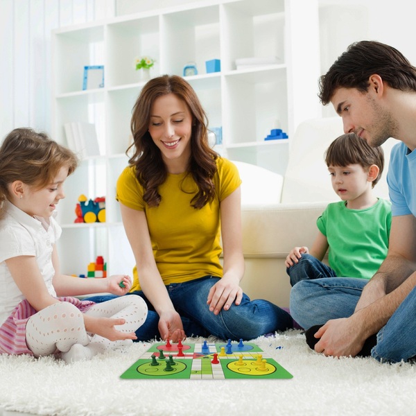 Klassische Spielesammlung 100 Spiele Set | Smyths Toys Österreich