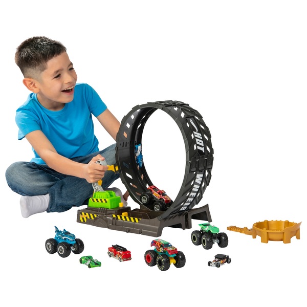 Hot Wheels Bahn Monster Trucks Looping Challenge Set mit 8 Autos ...