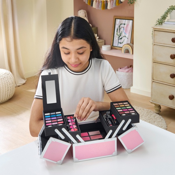 MYA Cosmetics Glitter Cube Make-up-Set im Schminkkoffer rosa | Smyths ...