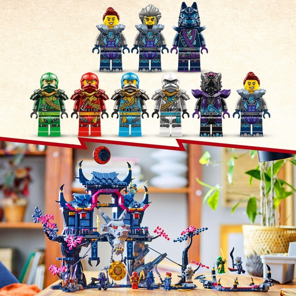 LEGO NINJAGO 71813 Wolfsmasken-Dojo | Smyths Toys Deutschland