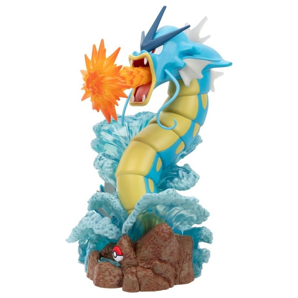 Pokémon Figur Garados Deluxe Statue | Smyths Toys Deutschland