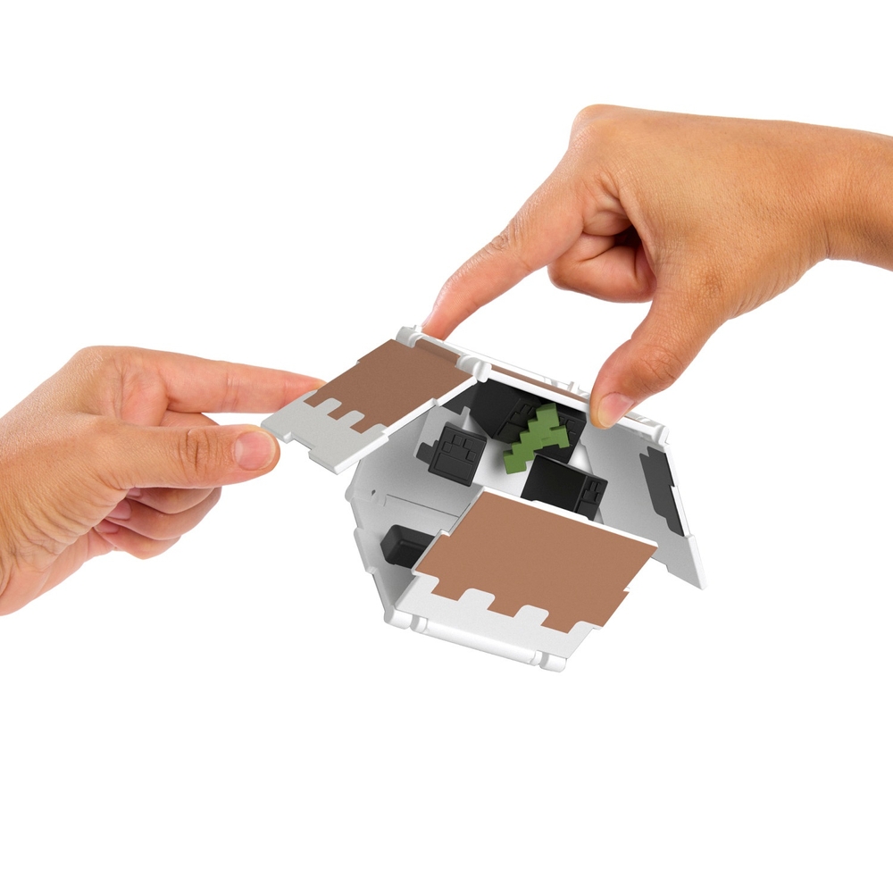 Minecraft Flippin Figs Fidget Toy Panda und Kuchen | Smyths Toys Schweiz