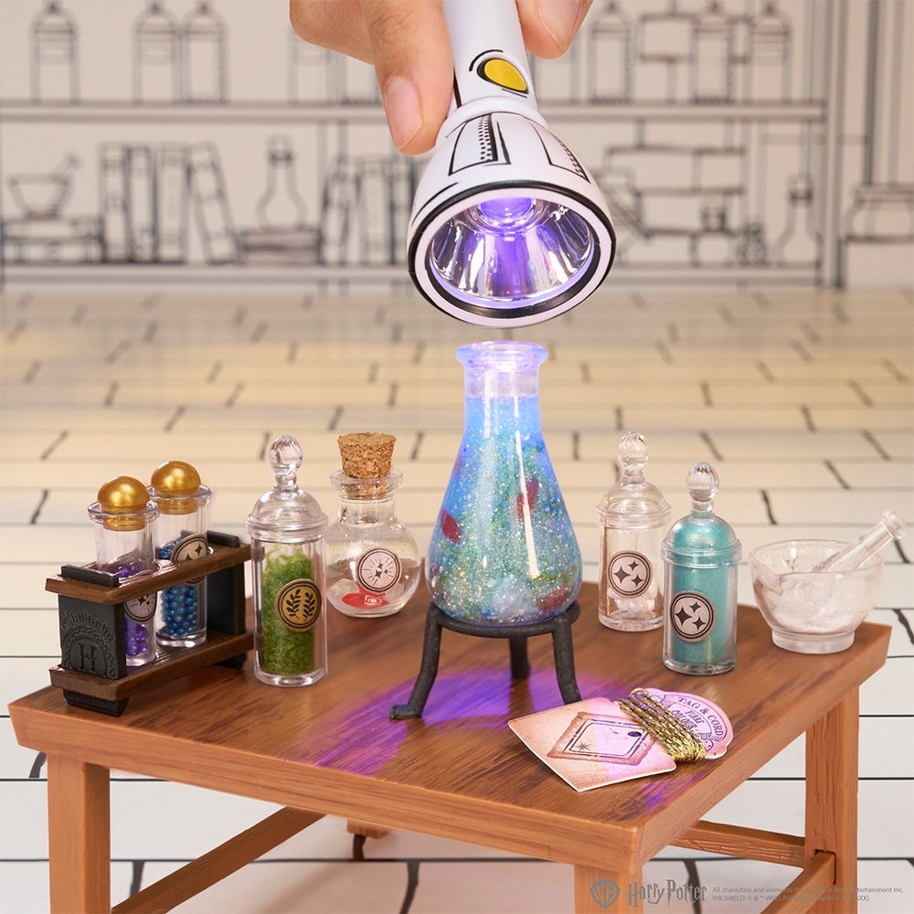 MGAs Miniverse: Make It Mini Harry Potter Potions Classroom Playset ...