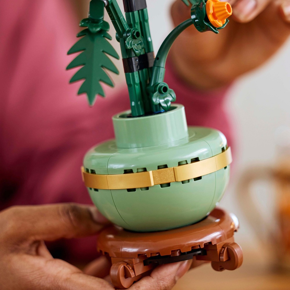 LEGO Botanical Collection 10368 Chrysanthemum Set for Adults | Smyths ...