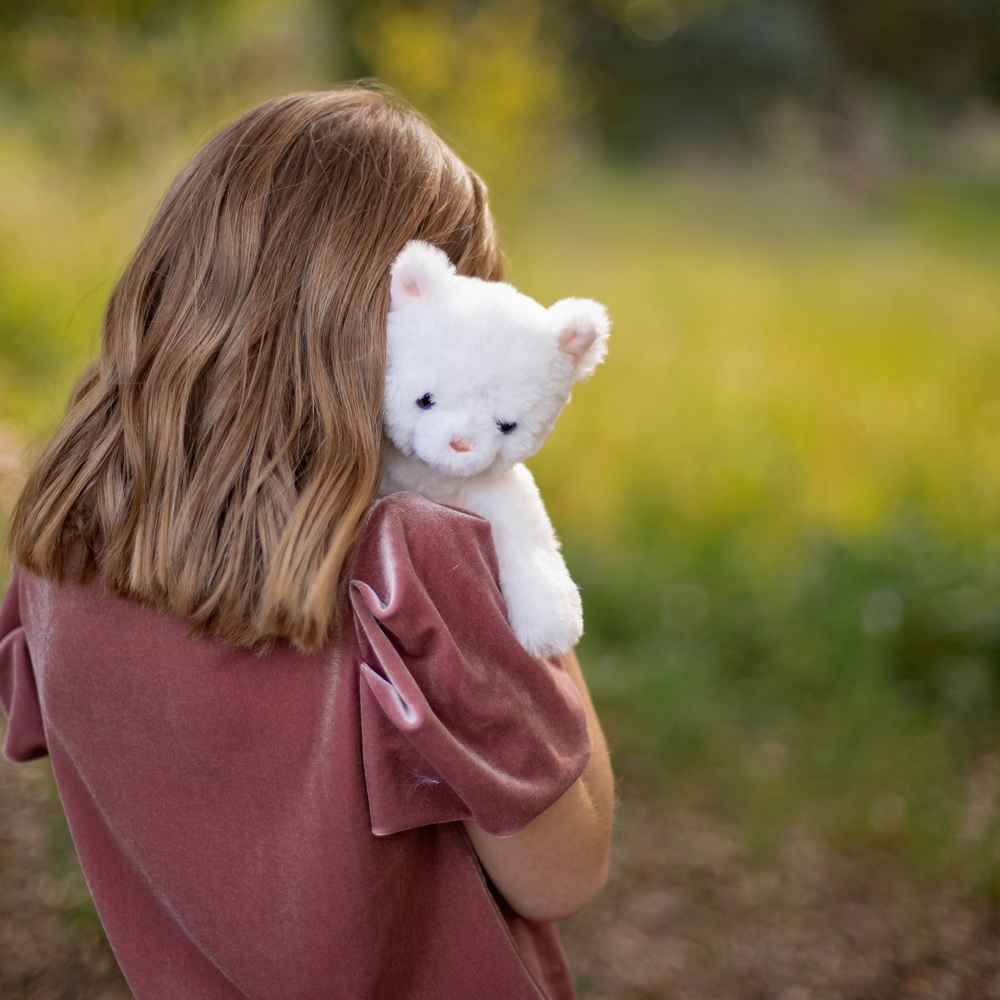 World’s Softest Plush White Kitten Soft Toy 25cm | Smyths Toys Ireland