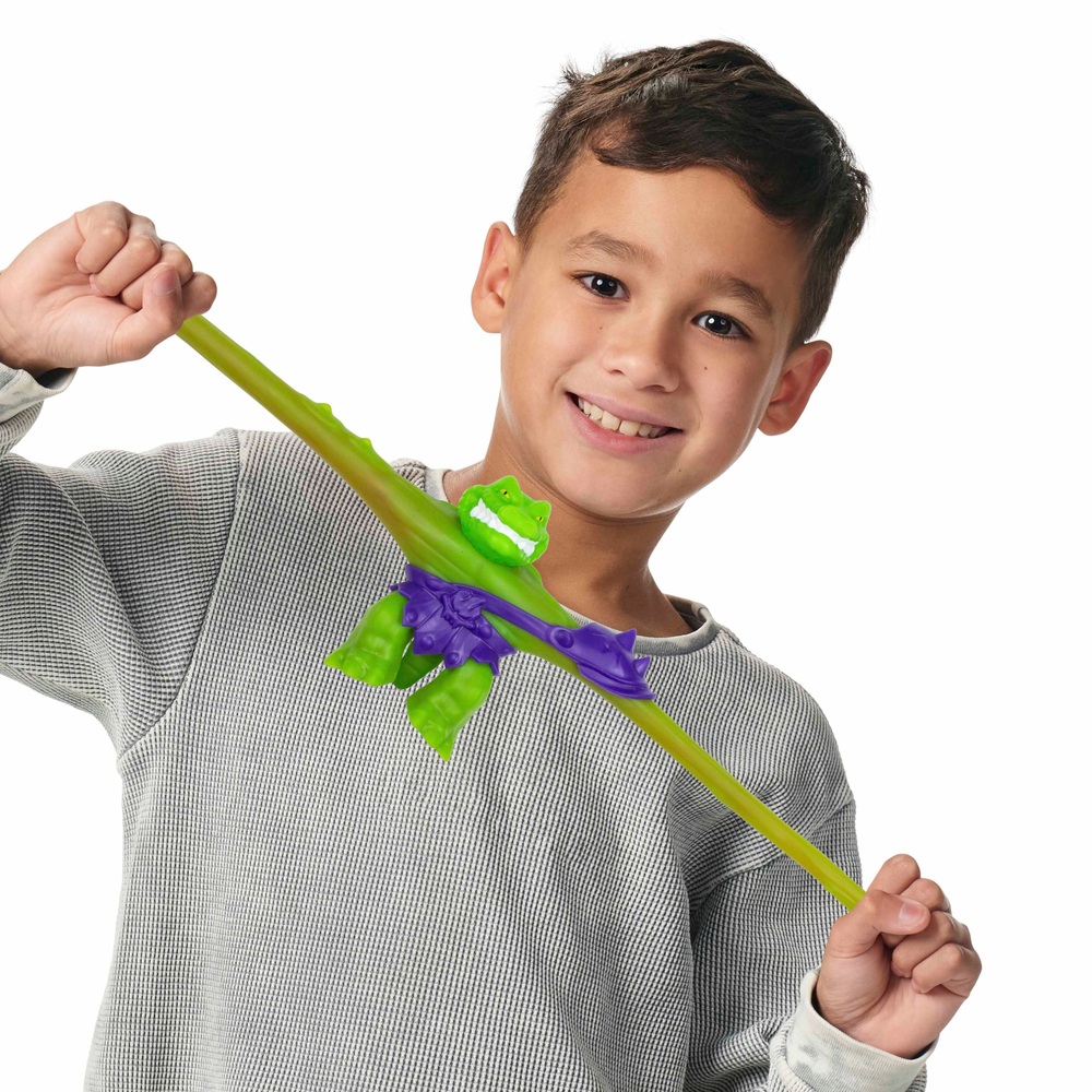 Heroes of Goo Jit Zu Stretch Striker elastischer Rock Jaw | Smyths Toys ...