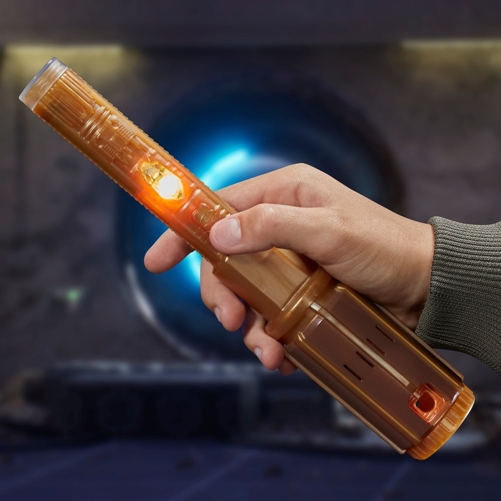 Star Wars Lightsaber Forge Kyber Core Elektronisches Lichtschwert mit Farbwechsel | Smyths Toys ...