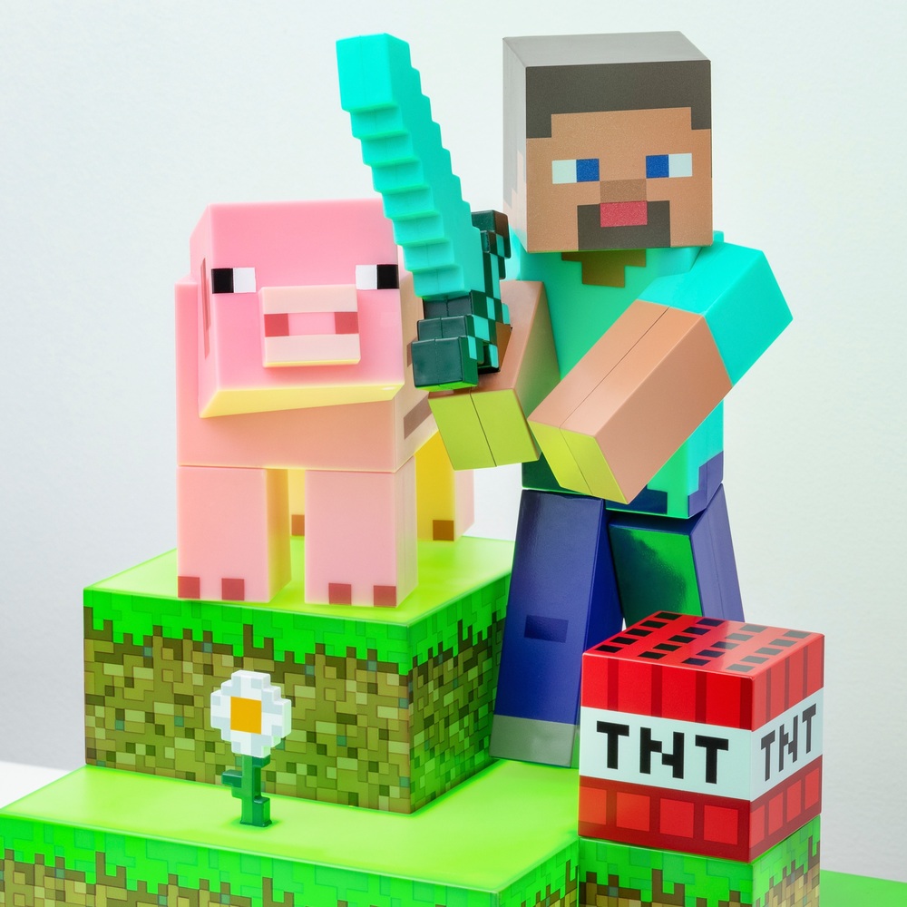 Minecraft LED Lamp Steve Diorama with Pigs 30cm | Smyths Toys UK