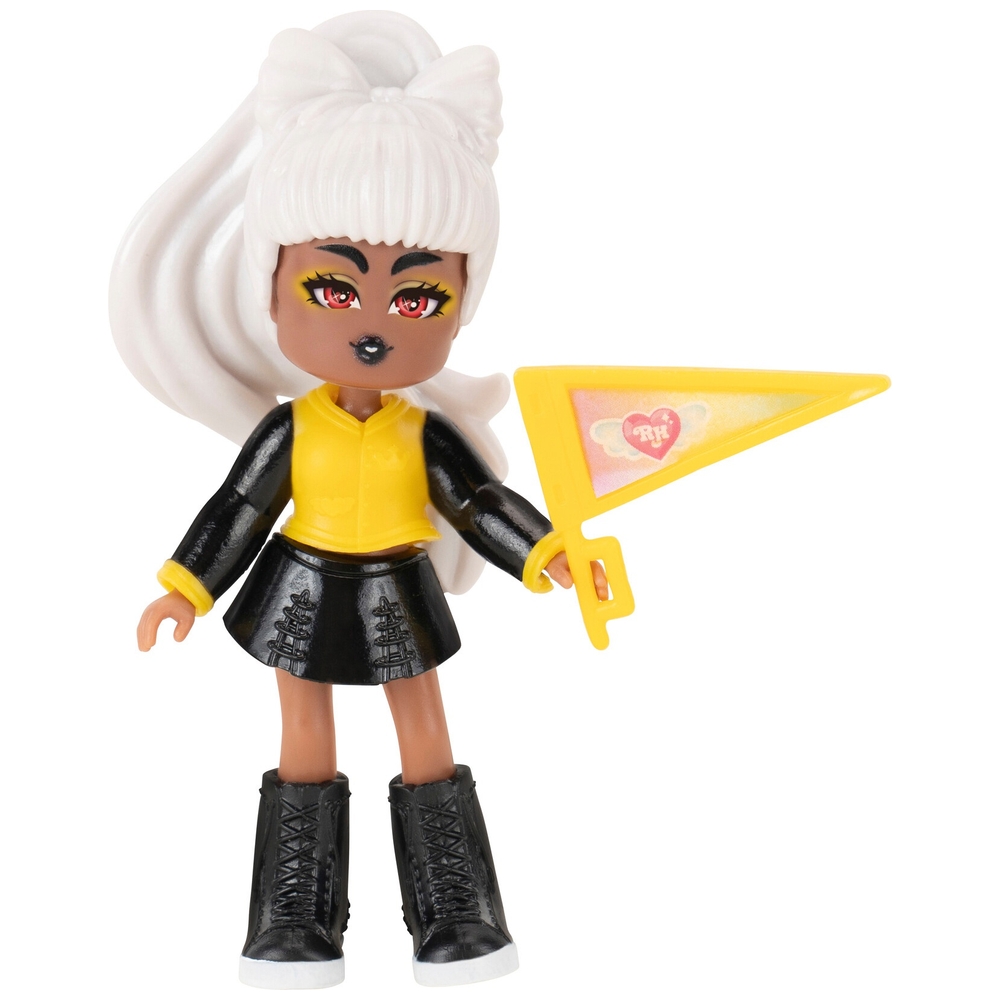 Royale High School Spirit Fashion Pack Cheerleading | Smyths Toys UK