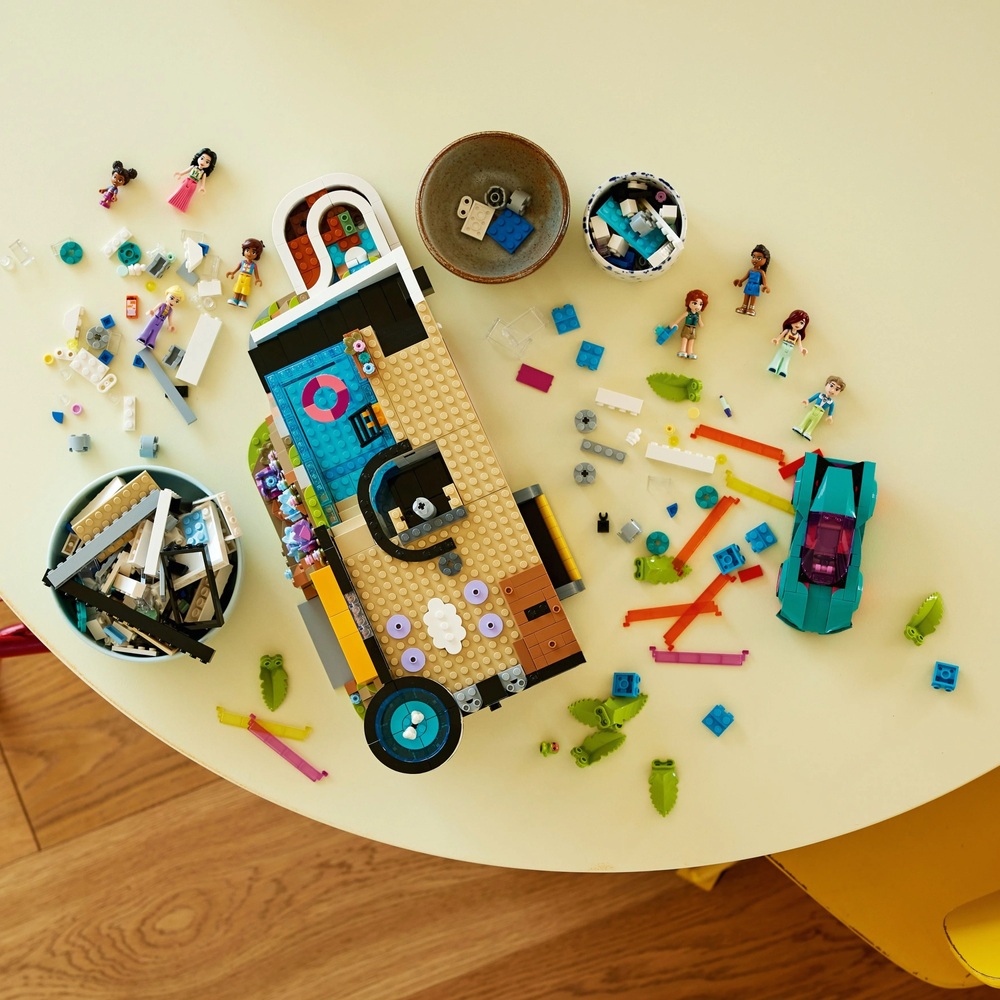 LEGO Friends 42639 Andreas moderne Villa | Smyths Toys Deutschland